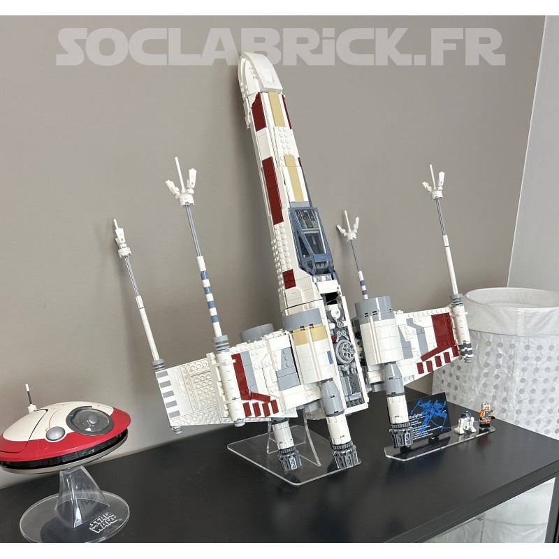 Display stand for LEGO X-Wing UCS 75355 take-off