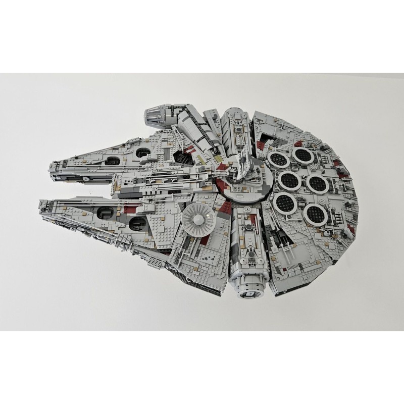 Wall-mount for LEGO 75192 Millenium Falcon UCS